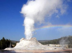 Geysers: (Information + Facts) - Science4Fun